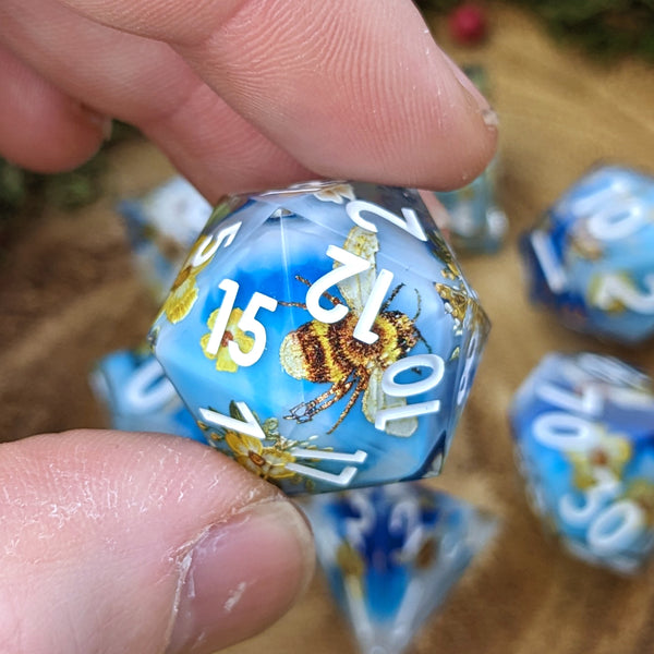 Blossom & Bee | Sharp Edge Dice - Luffleberry