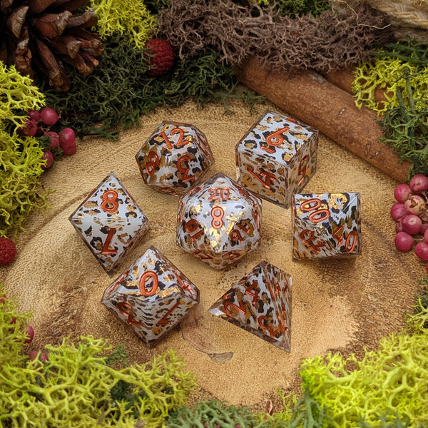 Snow Leopard | Sharp Edge Dice - Luffleberry