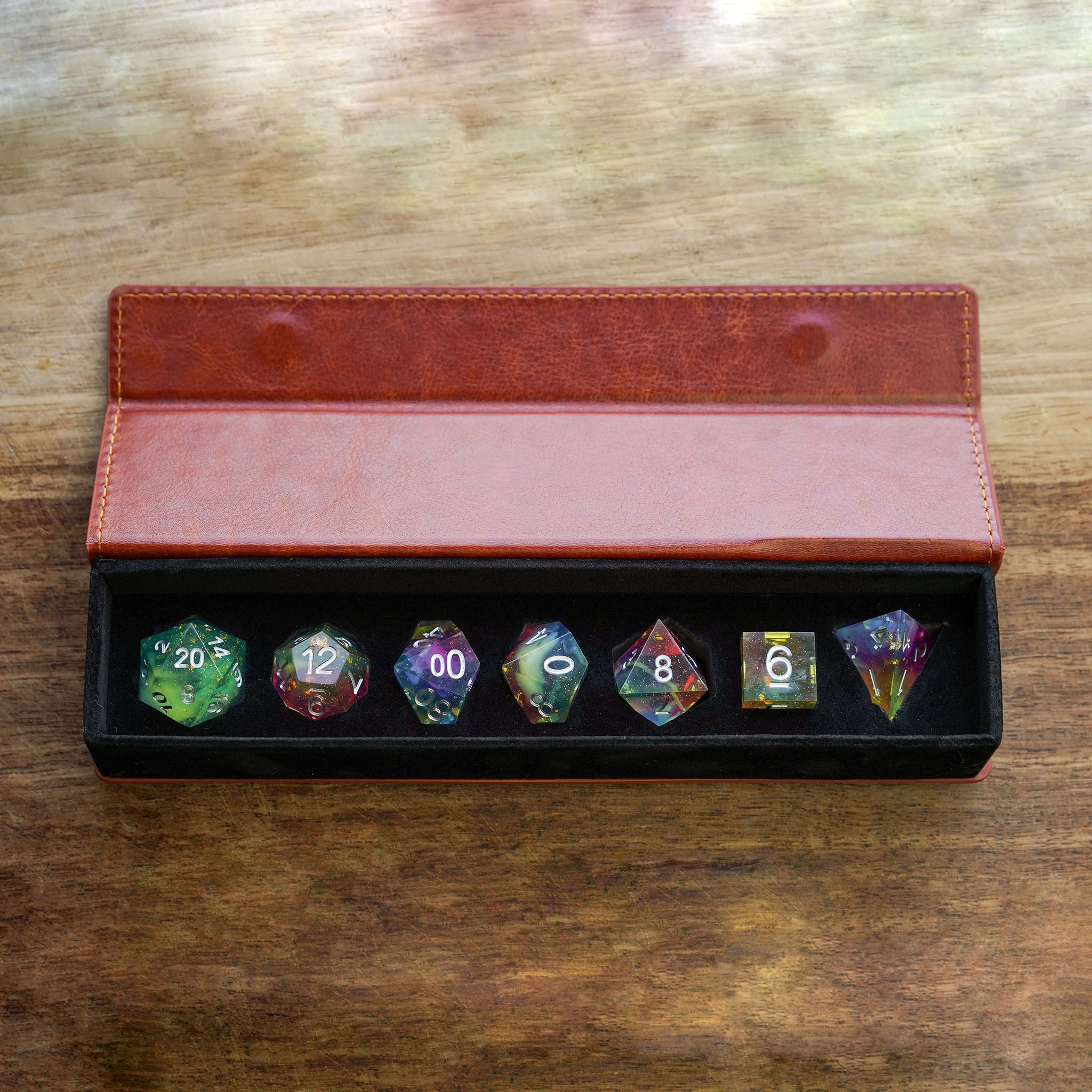 Sharp Edge Dice Box | PU Leather - Luffleberry